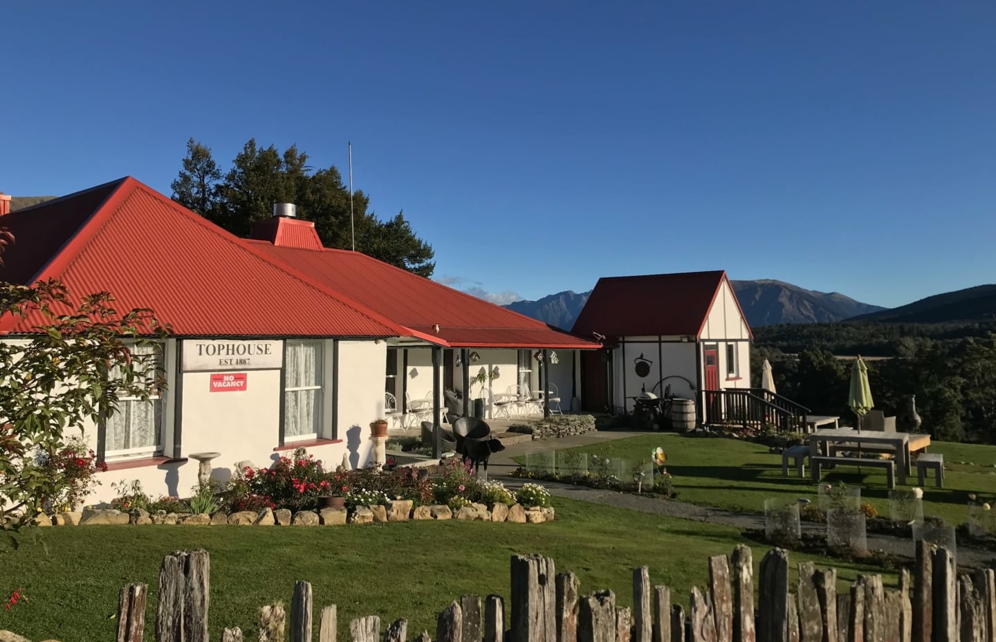Tophouse Historic Inn - St Arnaud, Nelson Lakes, NZ